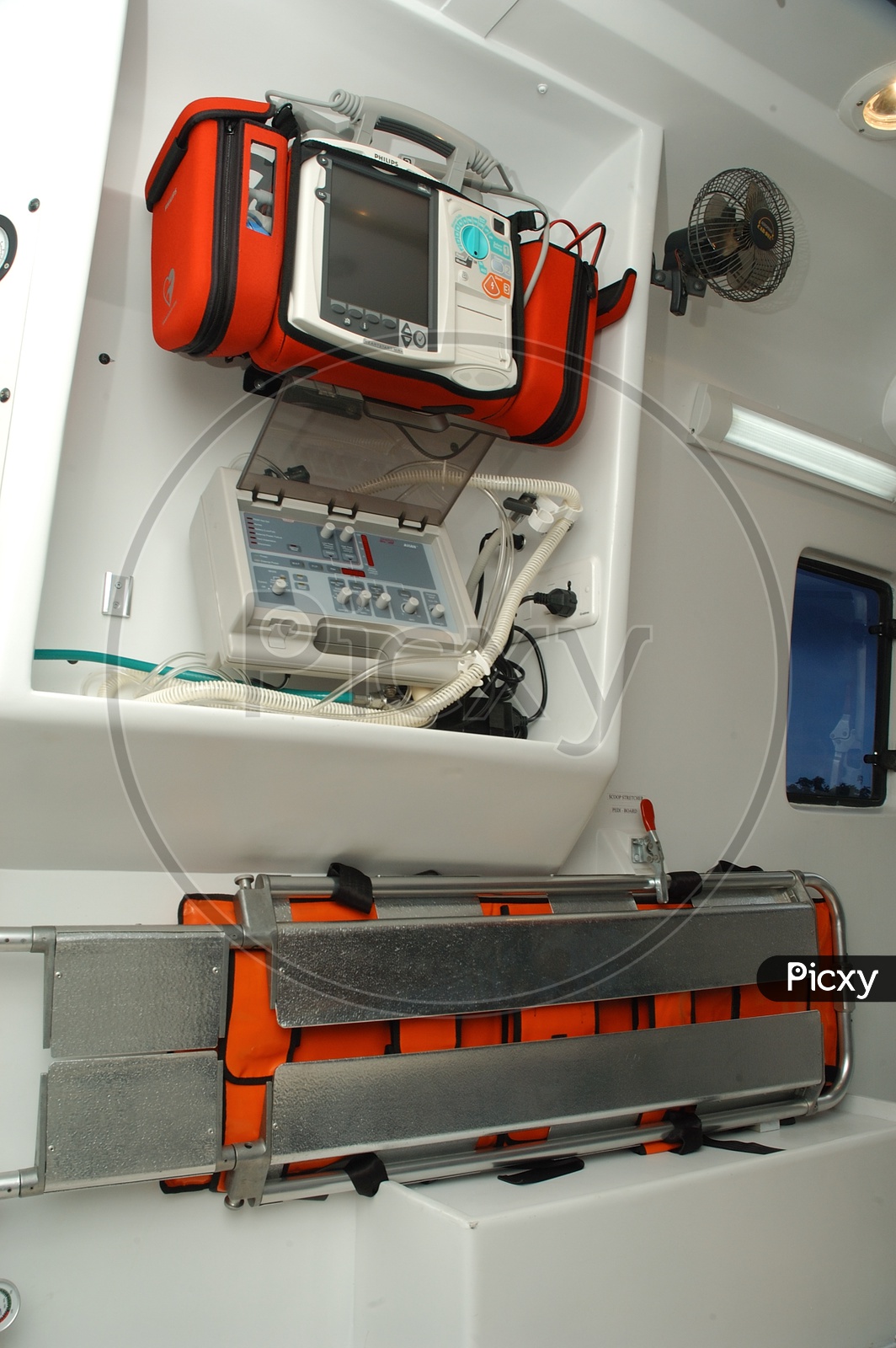Image of Life Support System In Ambulance-TL007654-Picxy