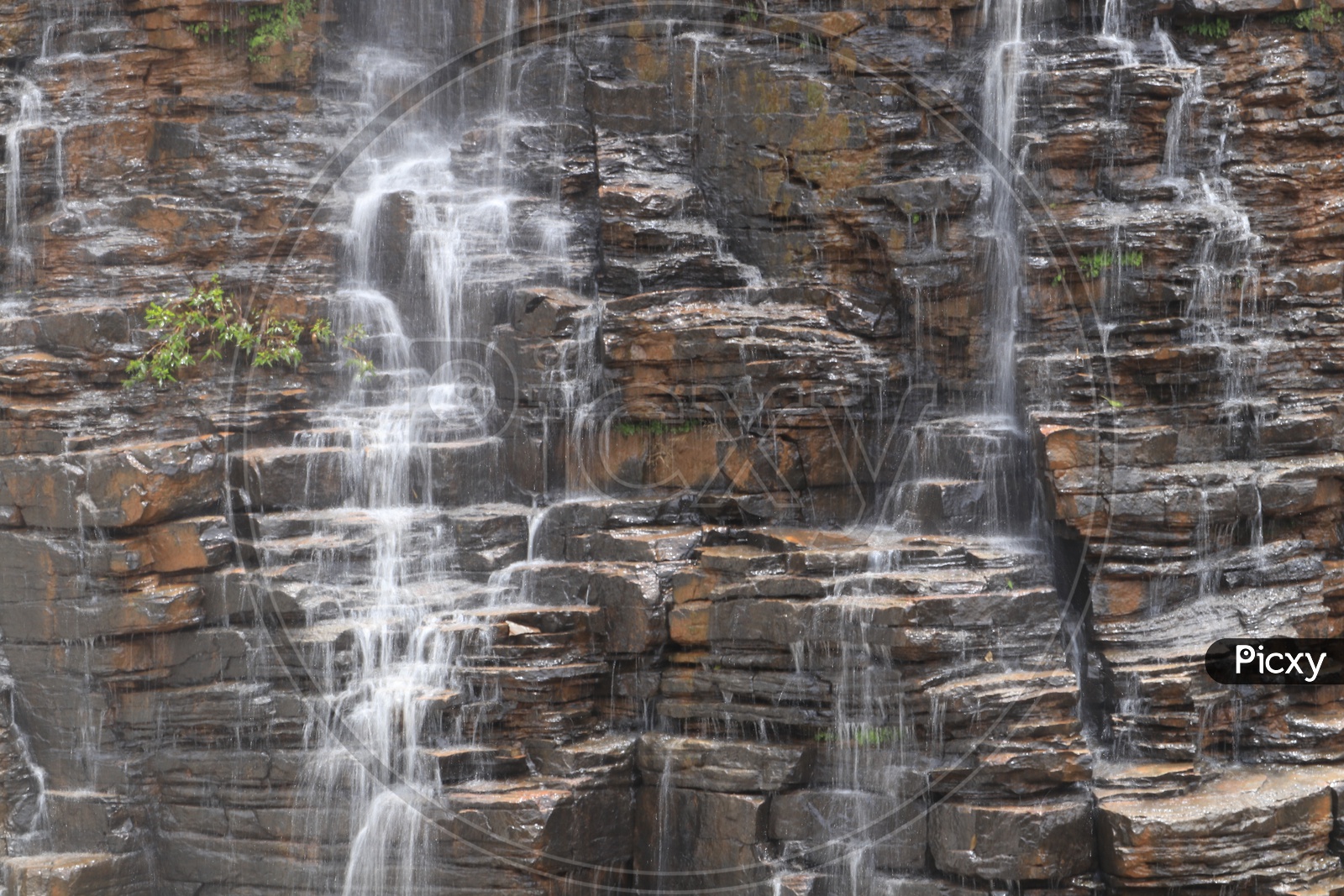 Image of Water falling From the Rocks With patterns and Texture of Rock ...