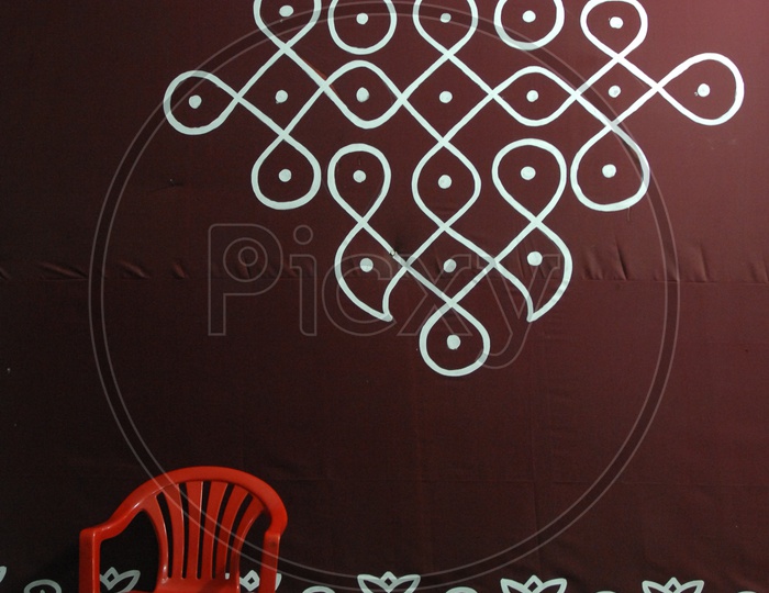 Image of Close up of Wall art/Painting - Rangoli-NM490253-Picxy
