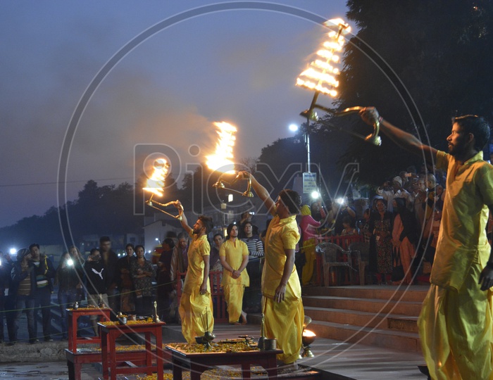 Image of ganga harathi at haridwar-WD871048-Picxy