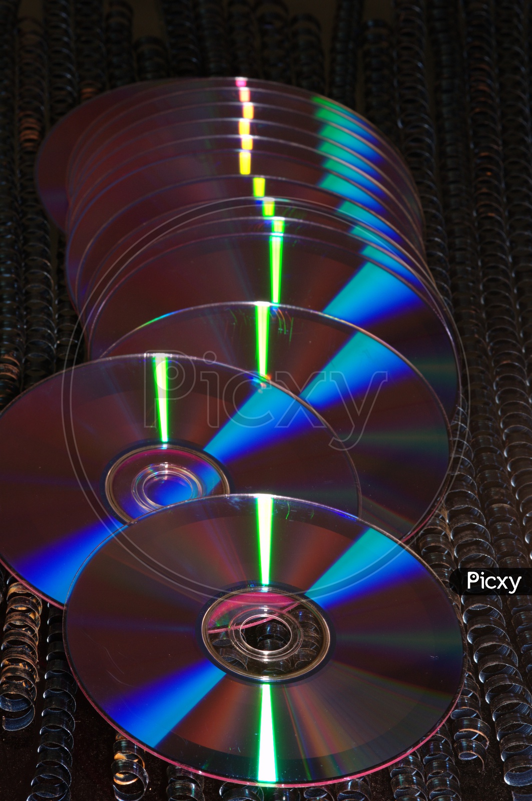 Image of Digital optical disc (DVD) or Compact disc (CD)-SY999717-Picxy