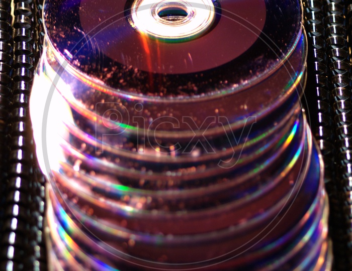 Image of Digital optical disc (DVD) or Compact disc (CD)-VQ293035-Picxy