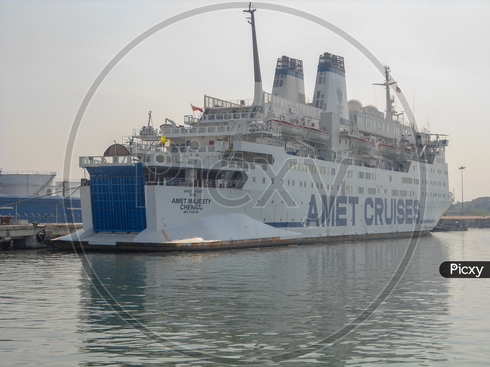 Image of Amet Majesty Chennai , AMET Cruise Ship At Kochi Port-SH617020 ...