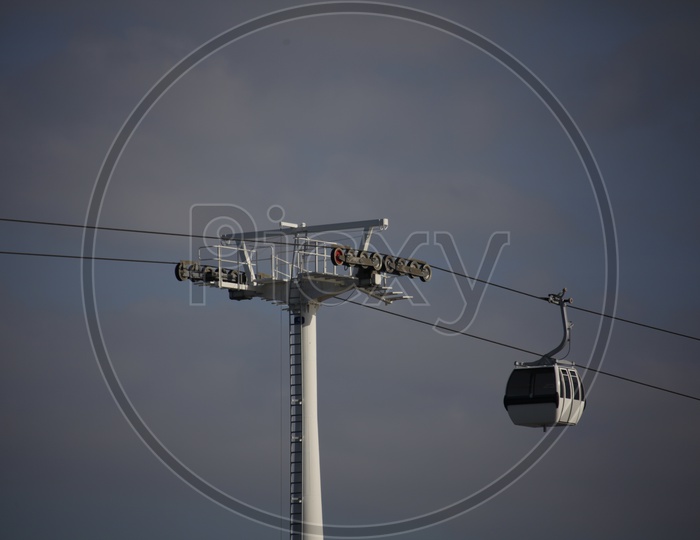Image of Mountain cable car ride-EH016864-Picxy