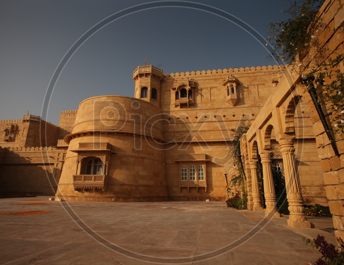 Image of Historic architecture of a Palace in Rajasthan-AP916823-Picxy