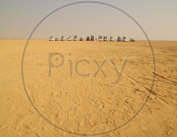 Image of Vehicles moving in the desert-MY791798-Picxy