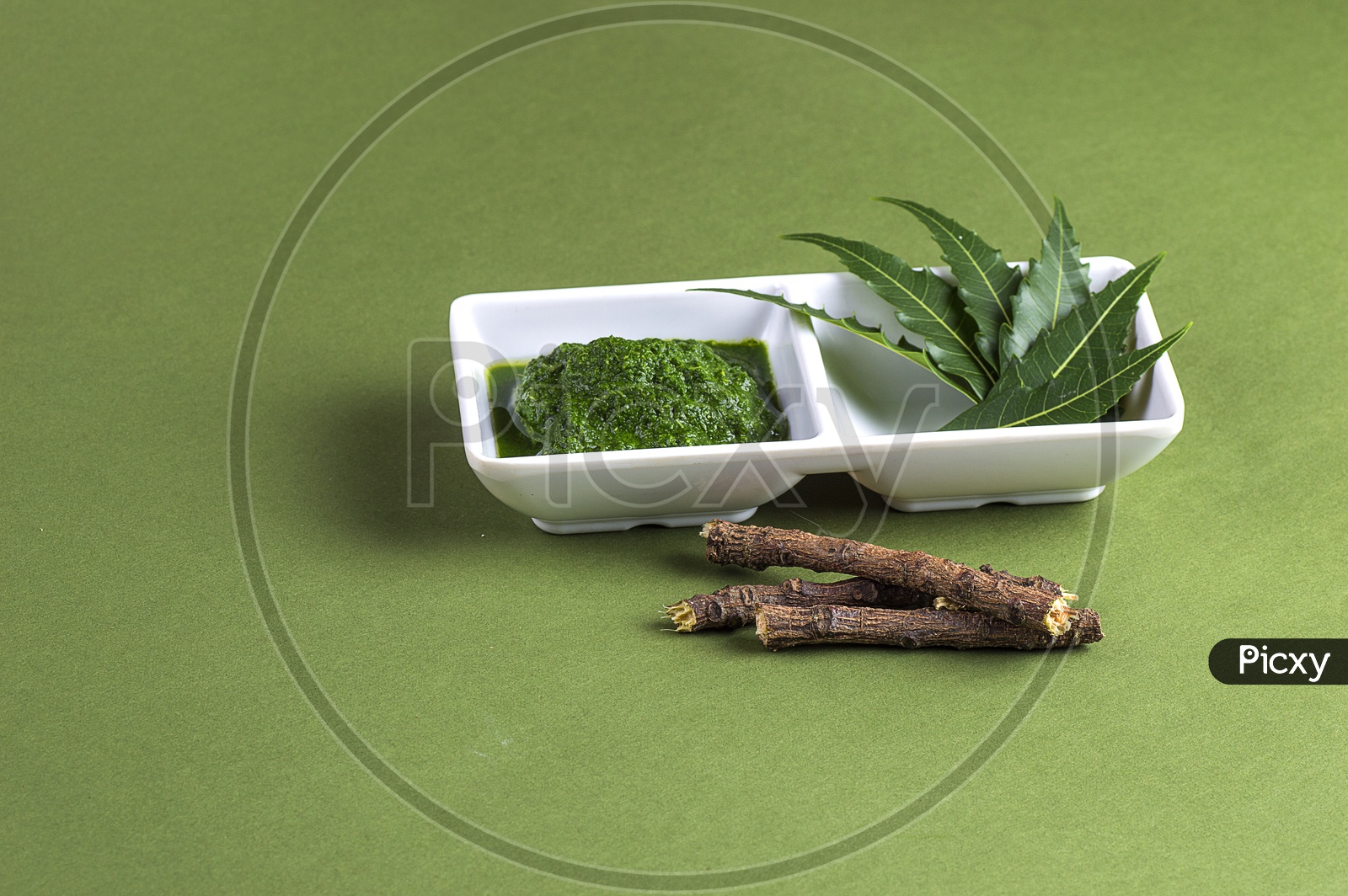 Image of Medicinal Neem leaves paste and leaves with twigs on green ...