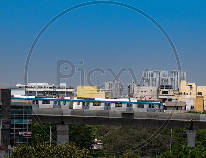 Image of HYDERABAD METRO RAIL RUNNING BETWEEN HITECH CITY AND AMEERPET ...