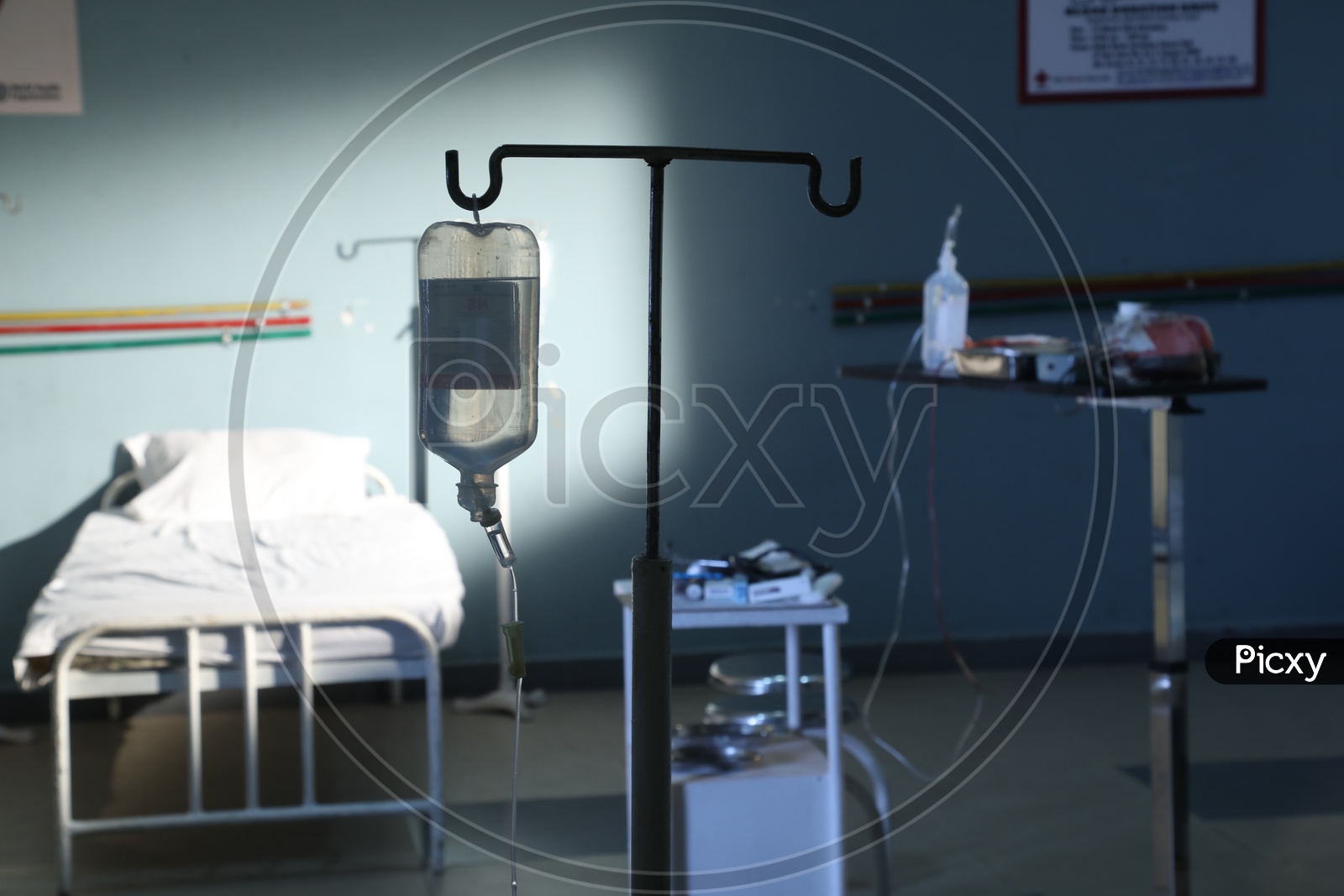 Image of Hospital Bed scene-LA269882-Picxy