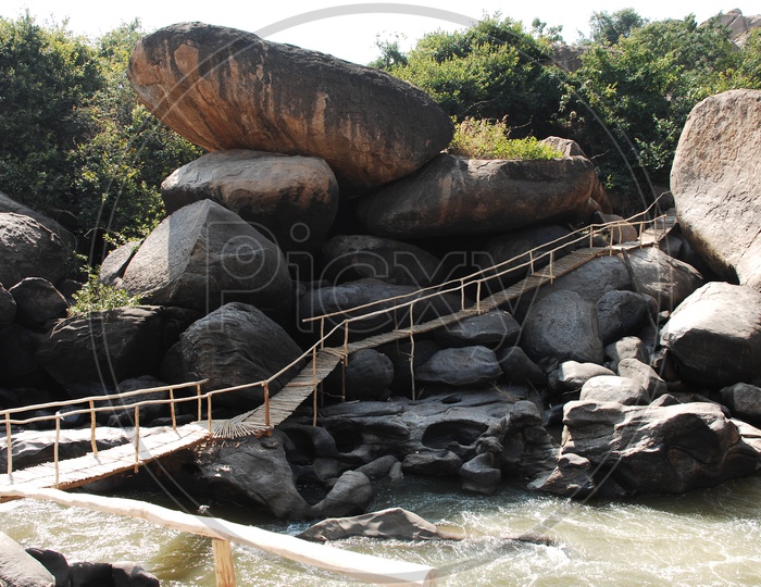 Image of Bamboo bridge on Tungabhadra river at Hampi-ZM647584-Picxy