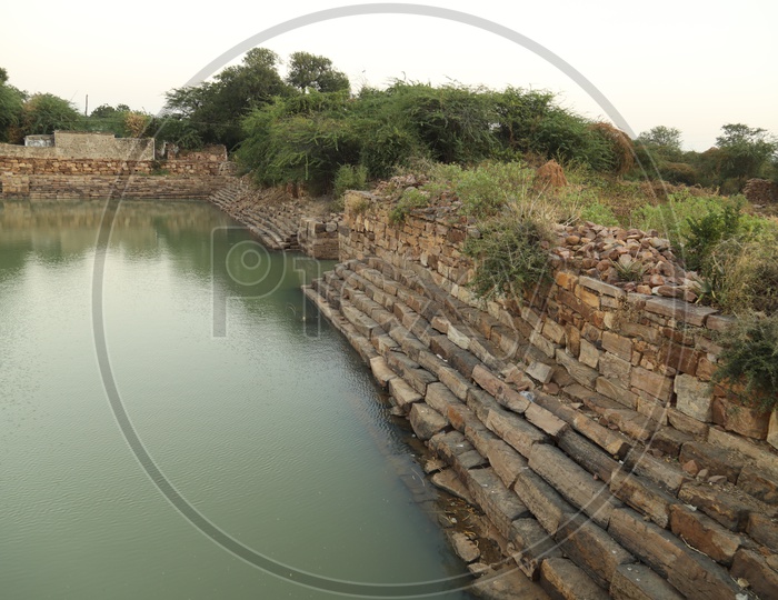 Image of Water pond-CQ753583-Picxy