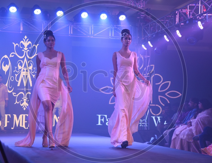 Image of Models Ramp Walk At AP Fashion Week-DT296165-Picxy