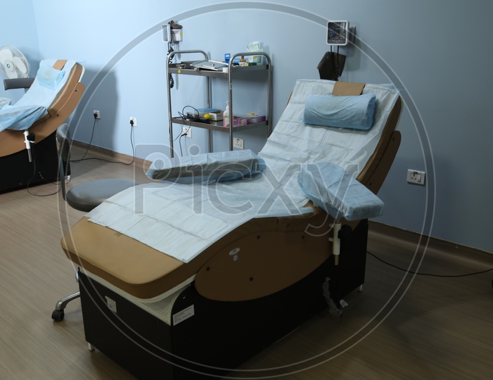 Image of Patient recovery bed in a Hospital-WO606963-Picxy