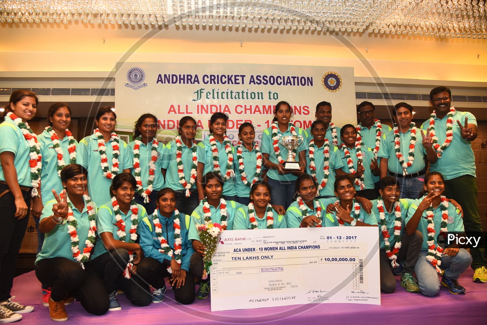 Image of Andhra Cricket Association Under 19 Womans Team-FD281497-Picxy