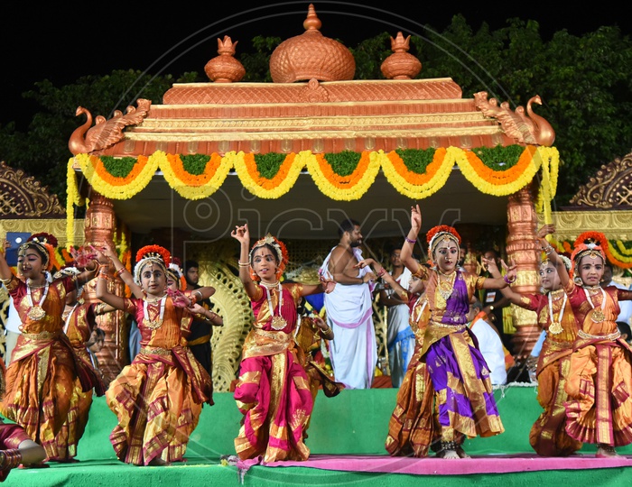 Image of Indian Classical Dance performance by little girls-GU569011-Picxy