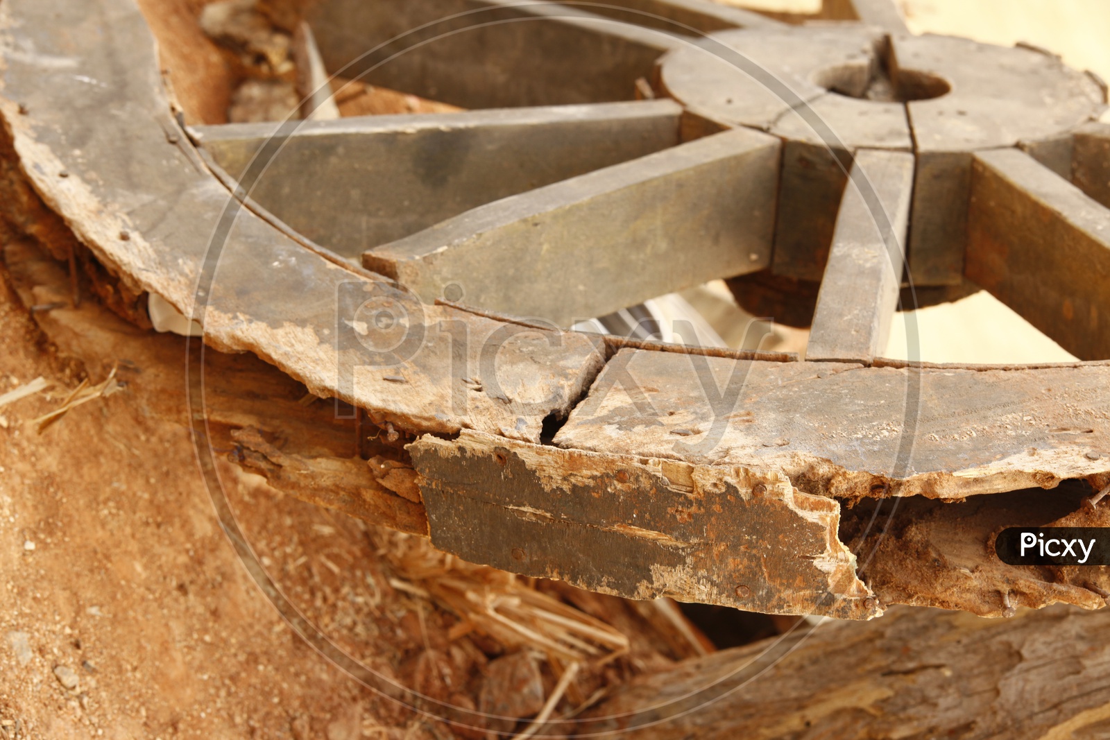Image of Wrecked Bullock Cart Wheel-FD761746-Picxy
