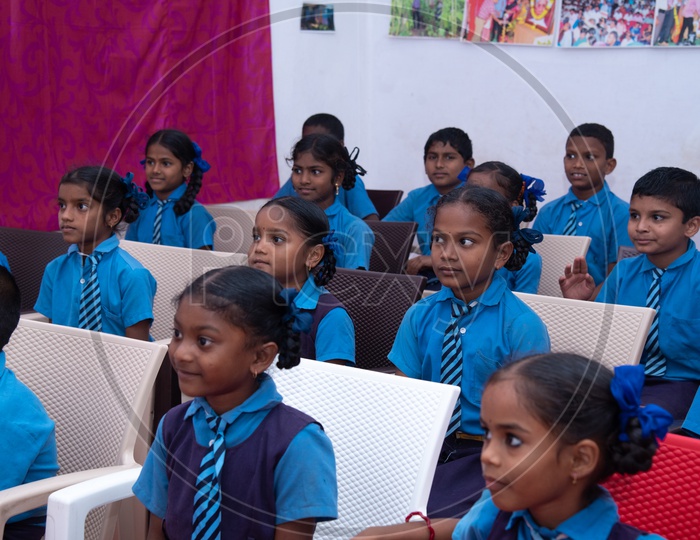 Image of Primary government school students in a classroom-IO562647-Picxy