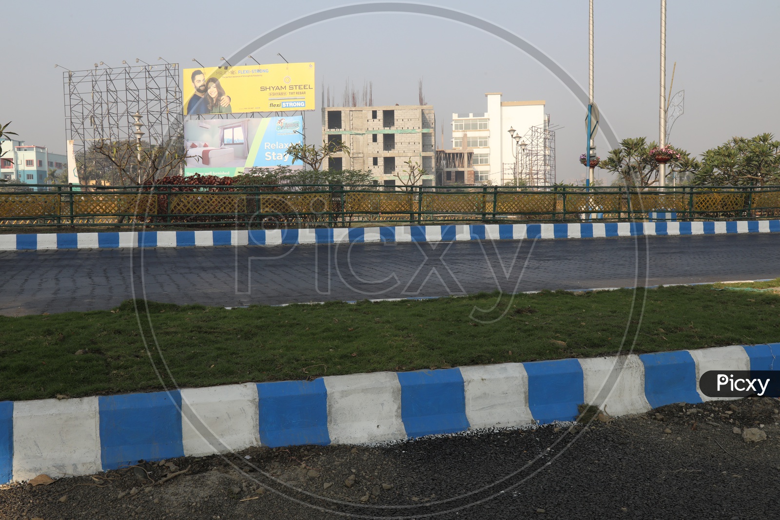 Image of Road Divider with garden-WB721136-Picxy