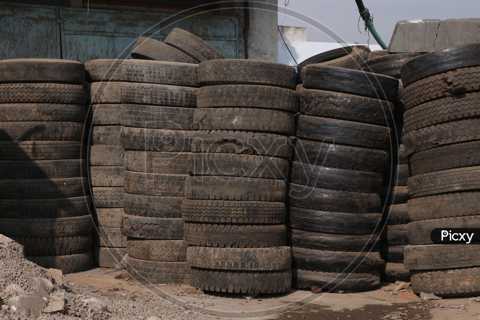Image of Stacks of tyres-BM470434-Picxy