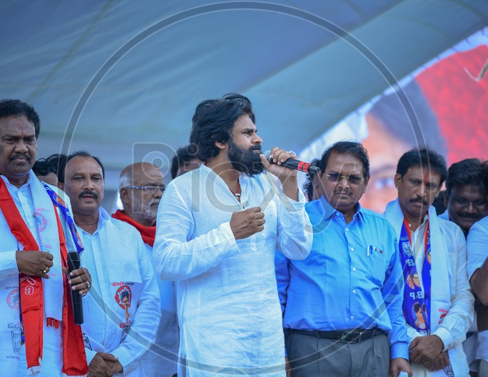 Image of Pawan Kalyan at Jana Sena Party Election Campaign in Amalapuram-TF674461-Picxy