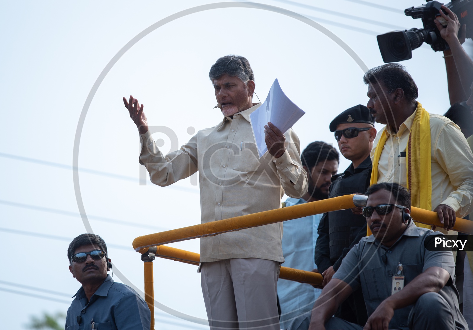 Image of Nara Chandrababu Naidu , Speaking In a Election Campaign Rally-GA273300-Picxy