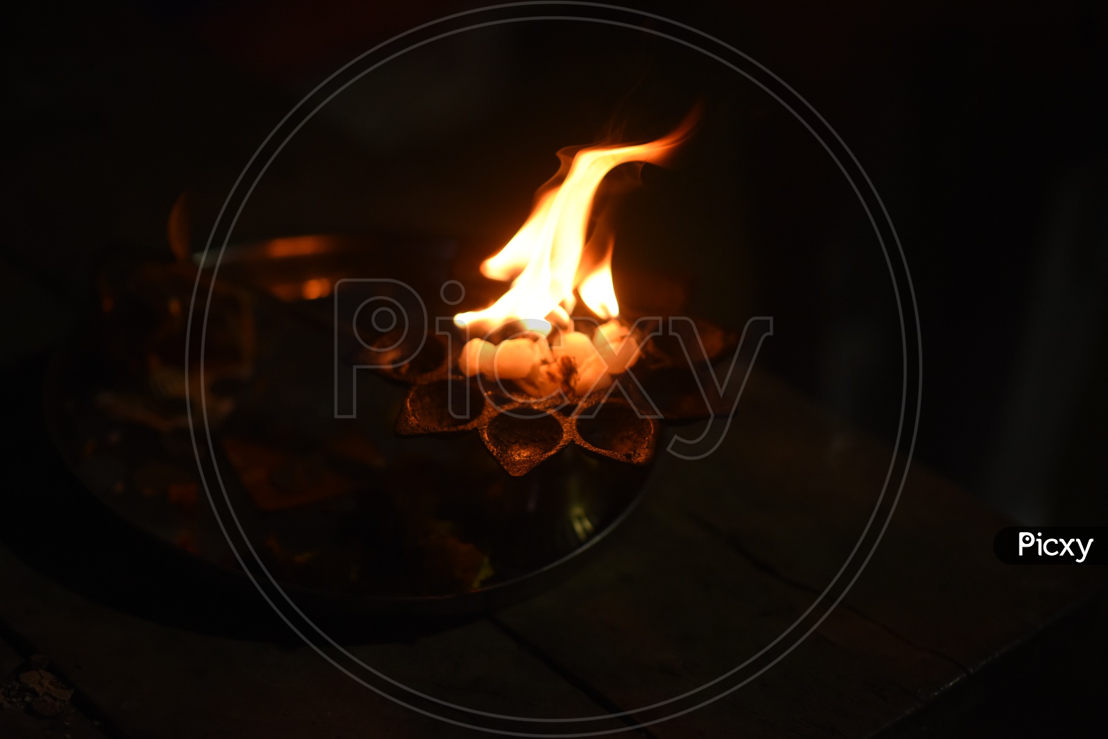 Image of Haarathi Or Aarthi In Indian Hindu Temples-HI163117-Picxy