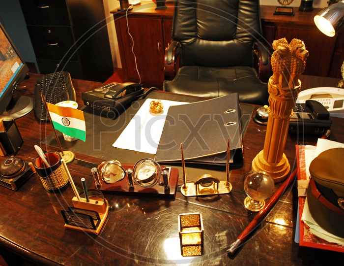 Image of Government Office Desk Orr Table-IE298496-Picxy