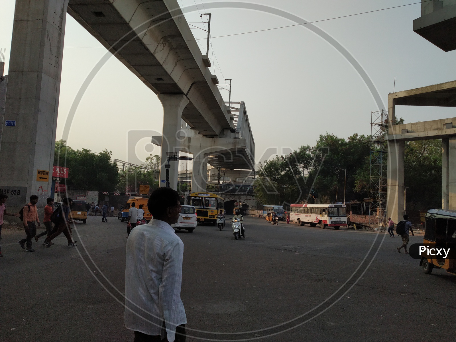 Image of Metro Pillars on the Hyderabad Roads-IE656222-Picxy