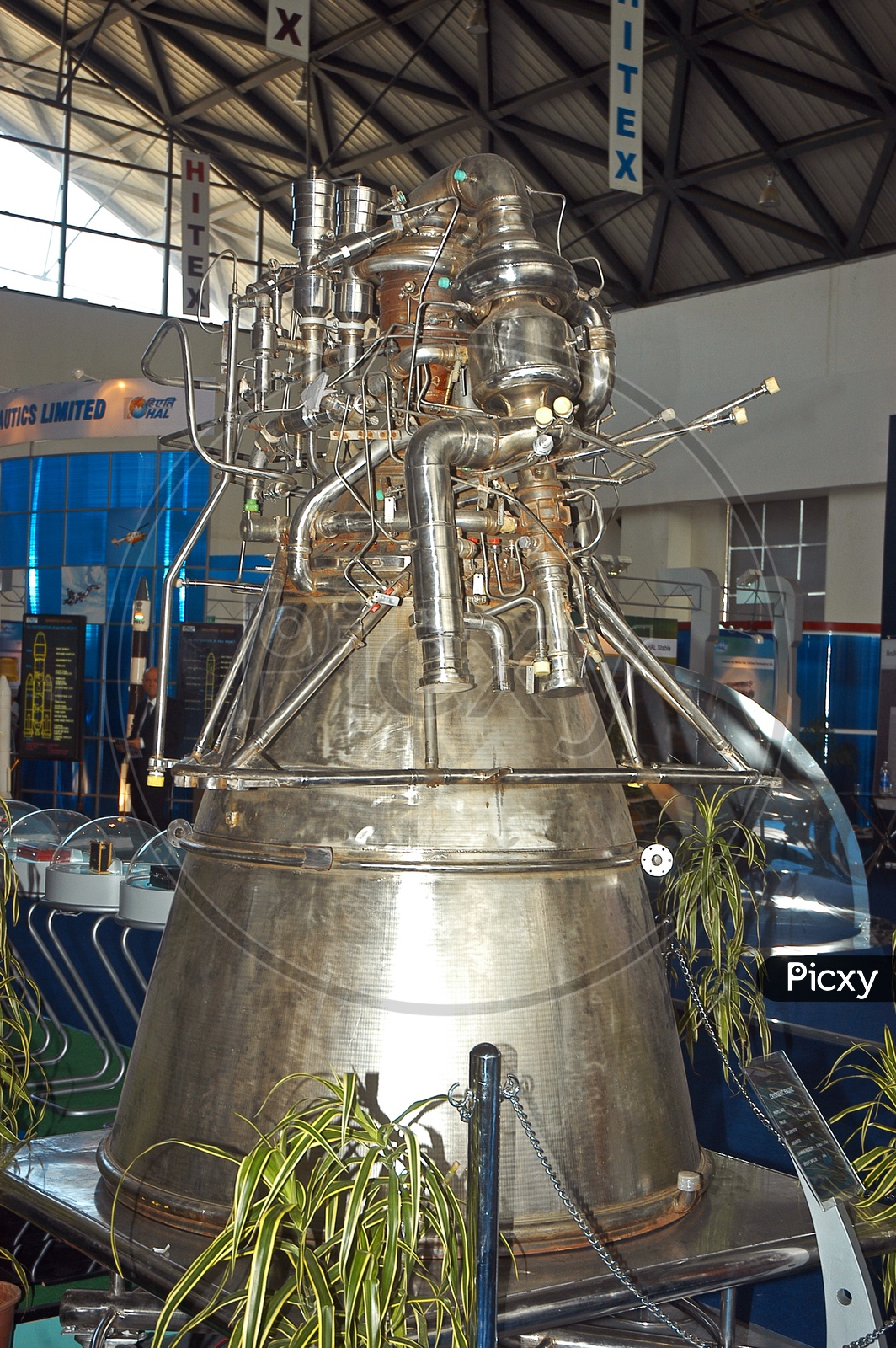 Image of Rocket Engine Fuel Tank-HD099276-Picxy