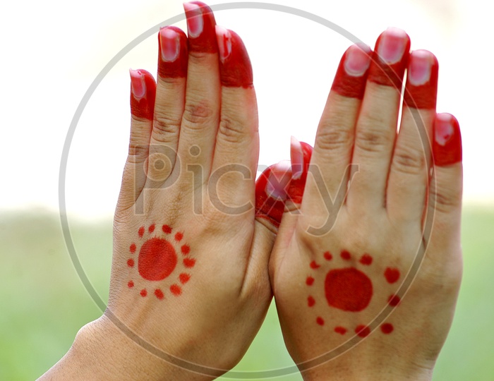 Image of Indian Woman Hand Color Design-FV139533-Picxy