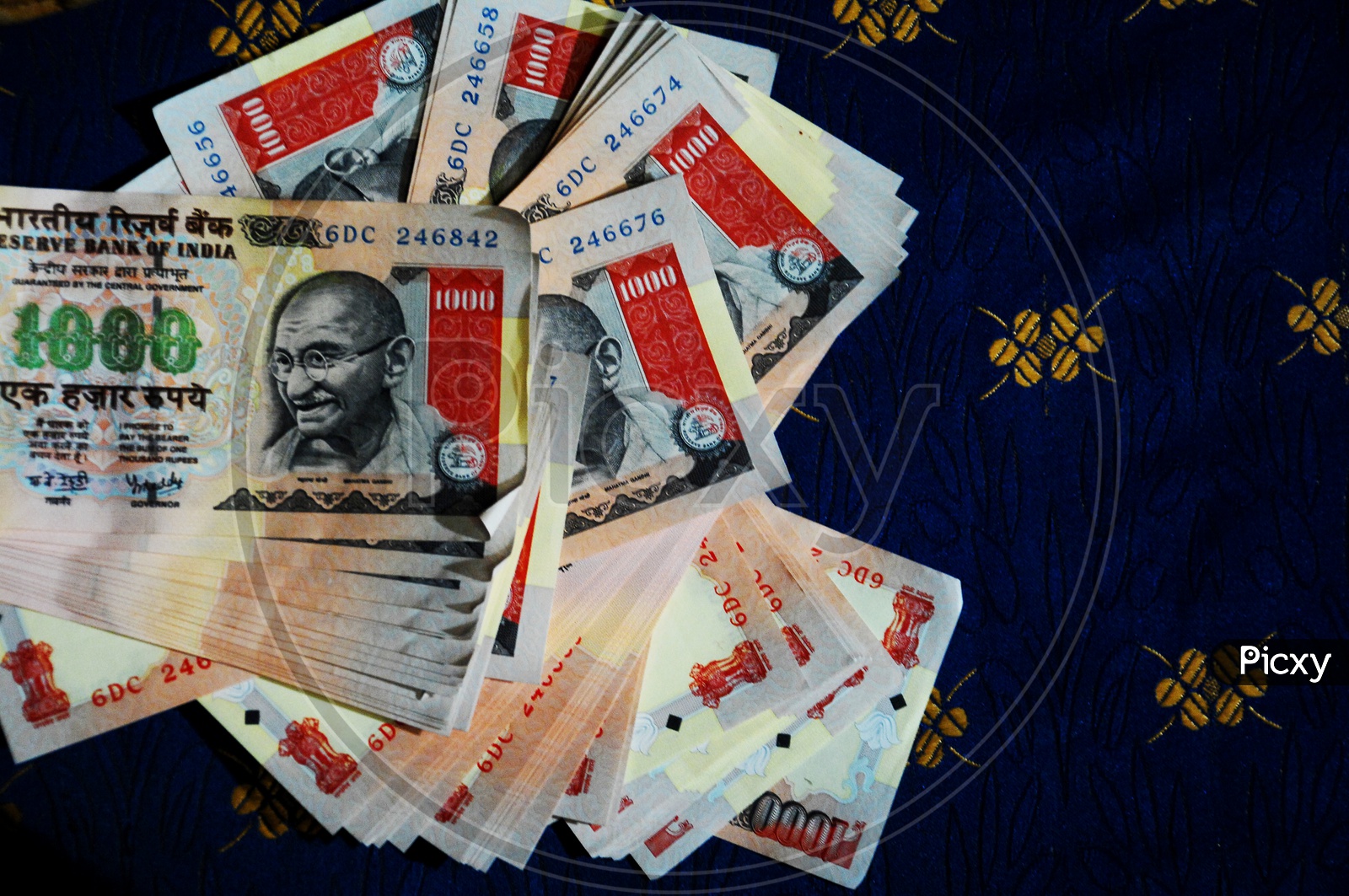 Image of Indian Old Currency Note Bundles Of 1000 Rupees-SA478868-Picxy