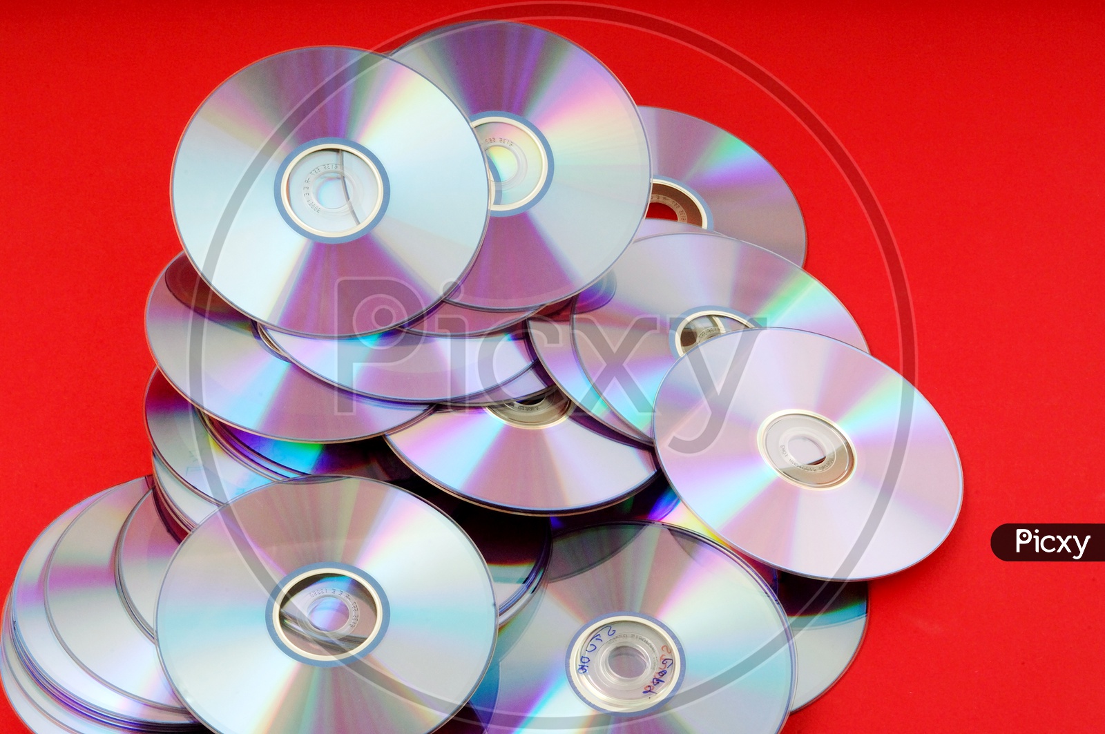 Image of Digital optical disc (DVD) or Compact disc (CD)-QU415011-Picxy