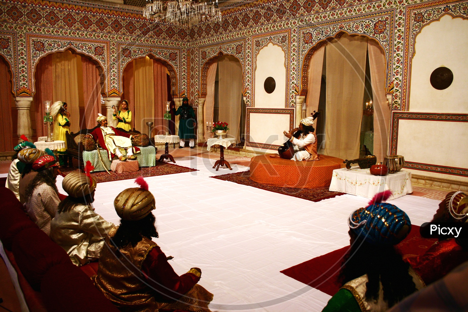 Image of Usthad Performing At Kings Darbar-EU066898-Picxy