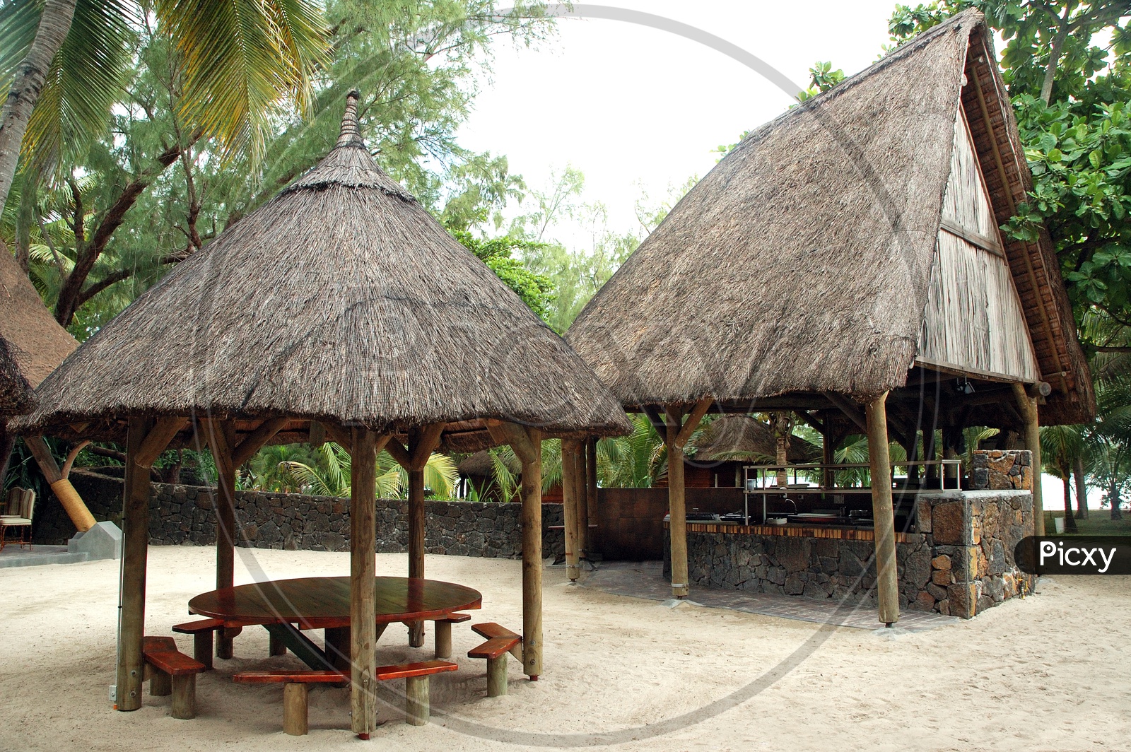 Image of Huts in the resort by the beach-ZF904356-Picxy
