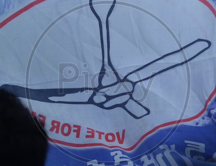 Image of YSRCP party Flags With Party Symbol FAN During Election Rally-GC124715-Picxy