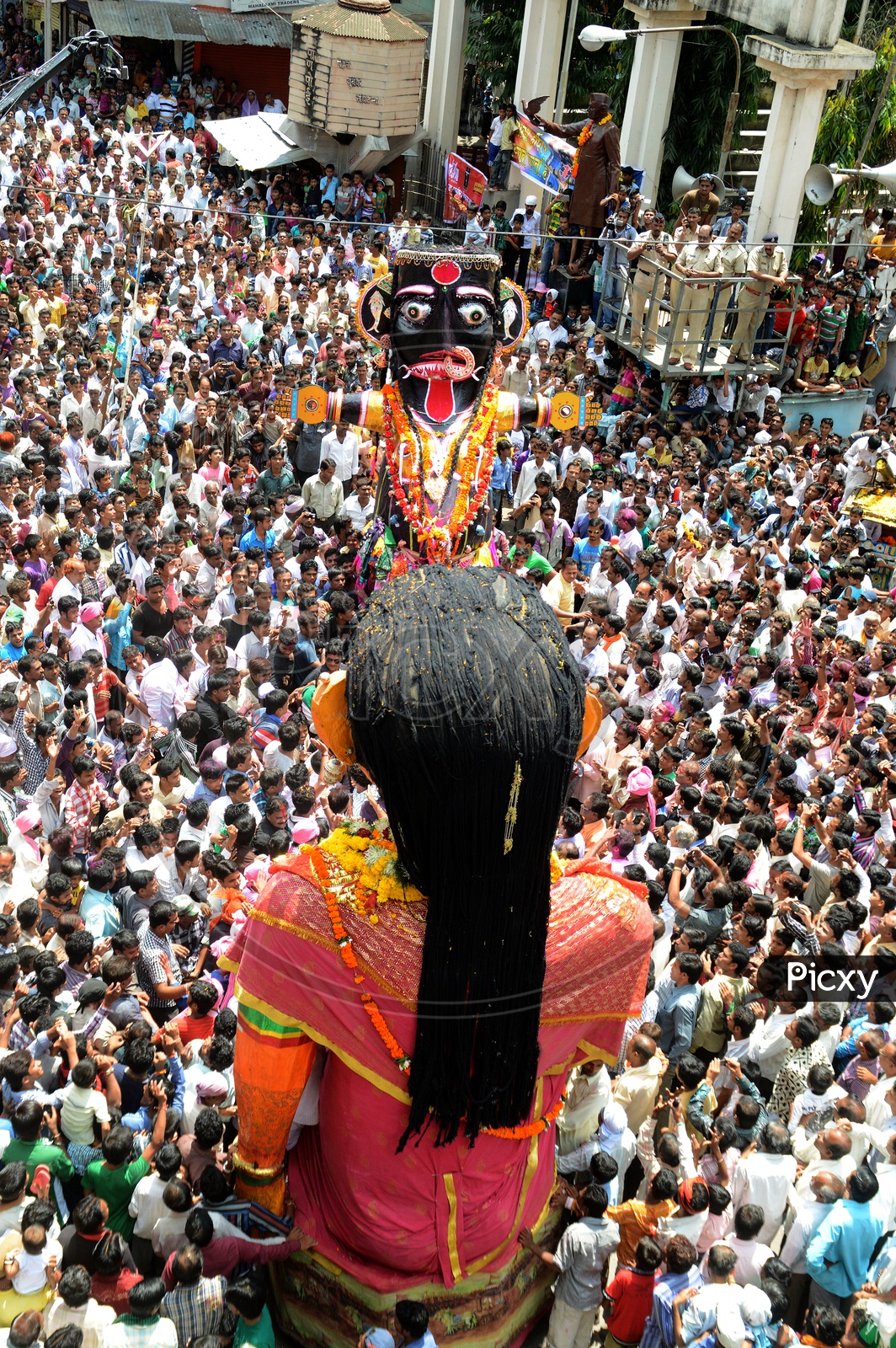 Image of Pili ( Yellow ) Marbat Procession The Streets Of Nagpur During ...