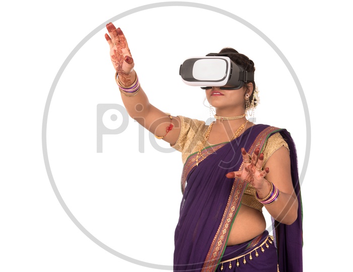 Image of An Indian Traditional Marathi Woman Wearing VR Box or VR ...