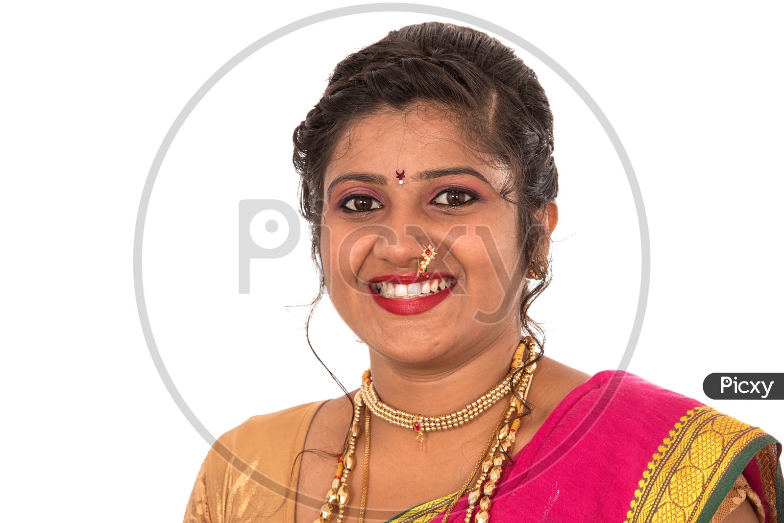 Image of Portrait Of a Young Traditional Marathi Woman Wearing an ...