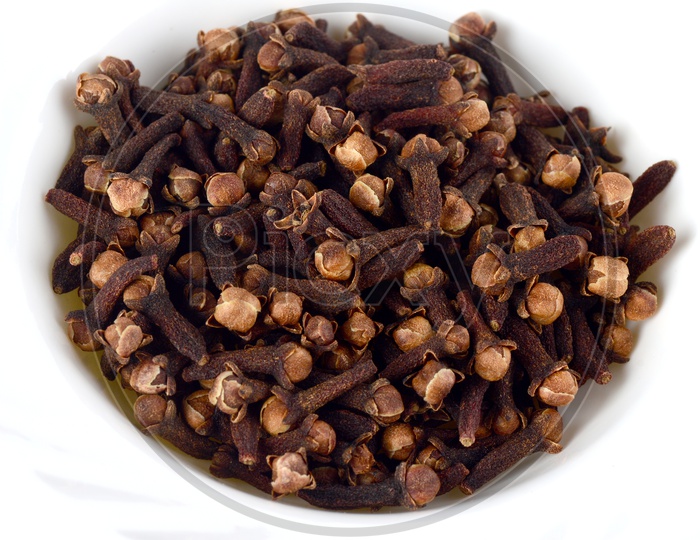Image of Cloves Or Indian Spices Cloves In a Bowl On An Isolated White ...
