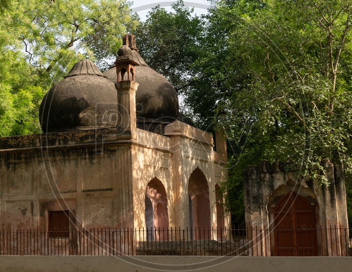 Image of Mughal Mosque, Qutub Minar-AE538925-Picxy
