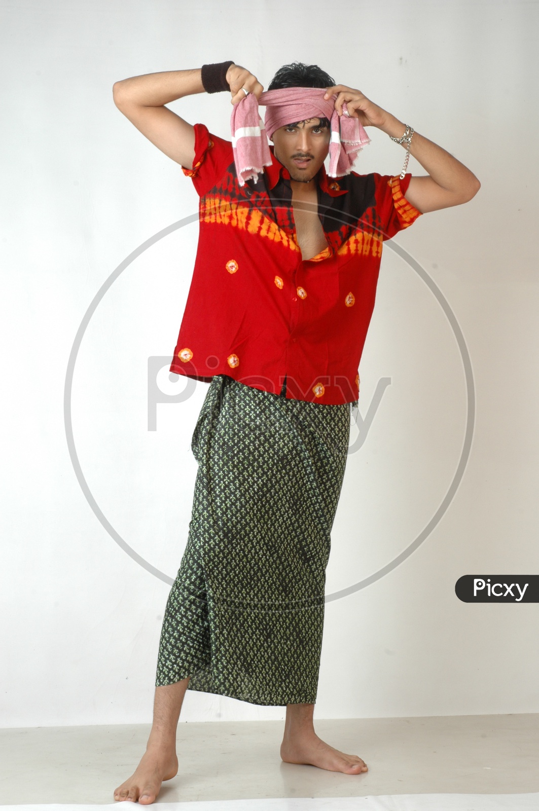 Image of An Indian Man In Traditional Rural Man Attire Wearing Lungi ...
