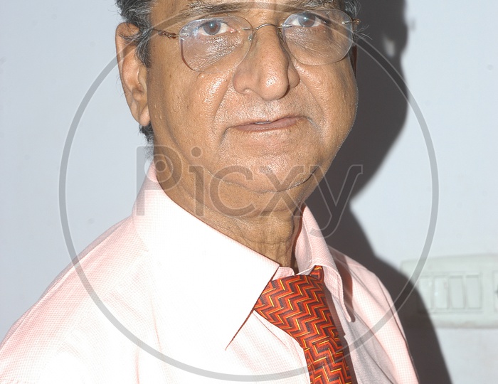 Image of Gollapudi Maruthi Rao or G Maruthi Rao-SW747009-Picxy