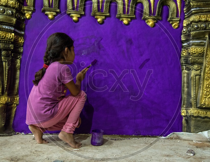 Image of A Young Indian Girl Painting The Ganesh Mandapas For Ganesh ...