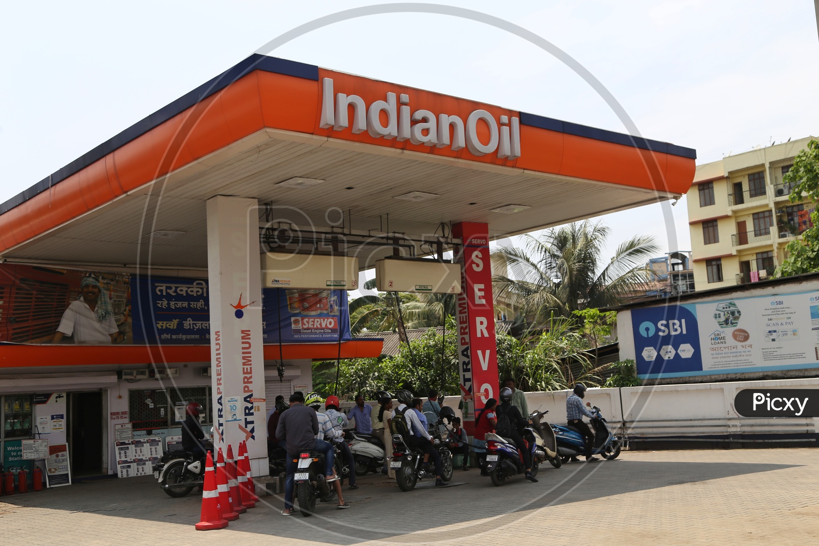 Image of Indian Oil Fuel Filling Station or Outlet-CC097046-Picxy