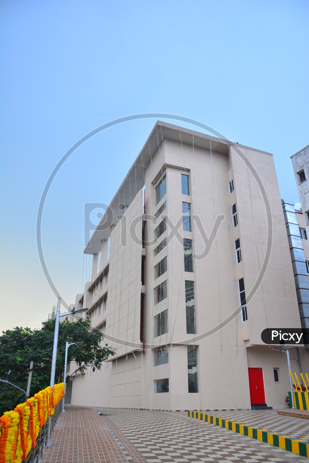 Image of MRC Kakatiya Convention Center Building-FZ605153-Picxy