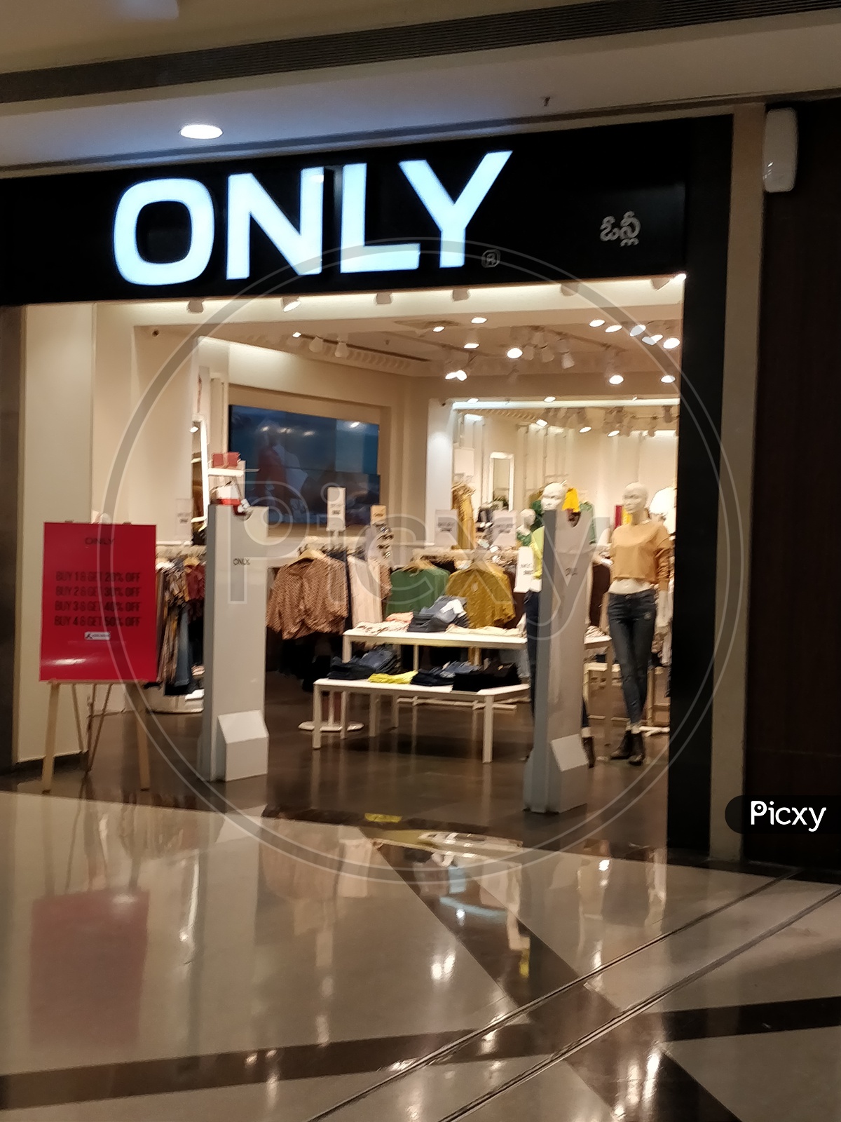 Image of Only store-LK226514-Picxy