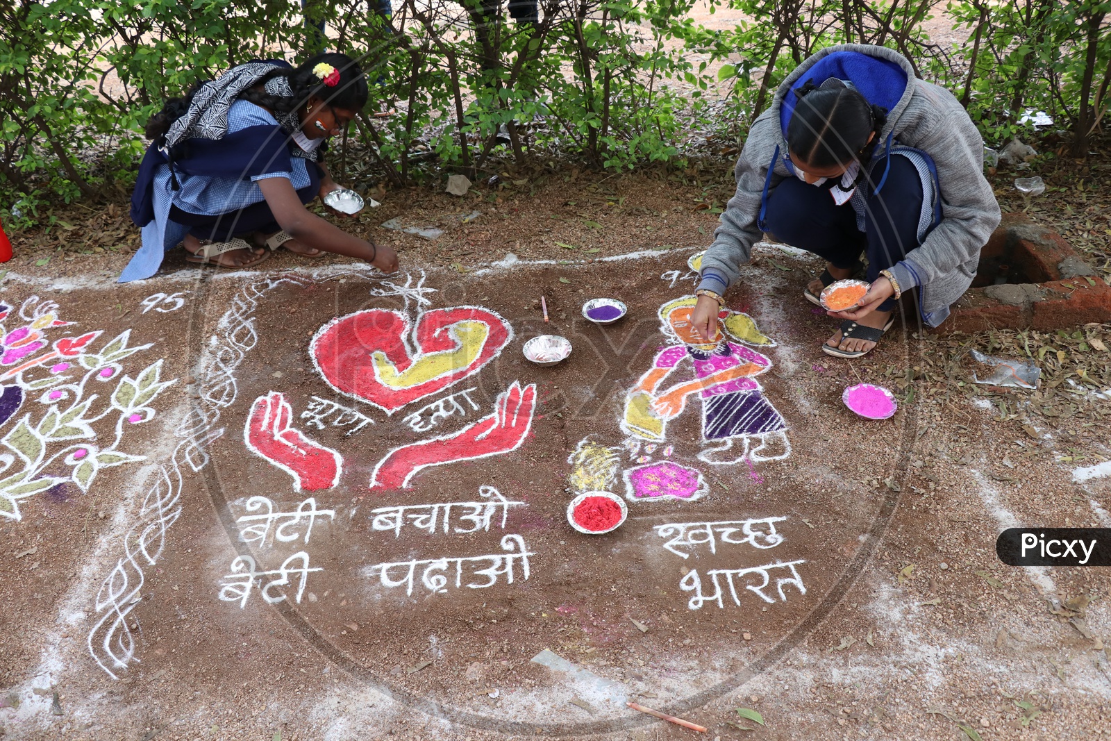 Image of Indian School Girls Participating In a Rangoli Competition ...