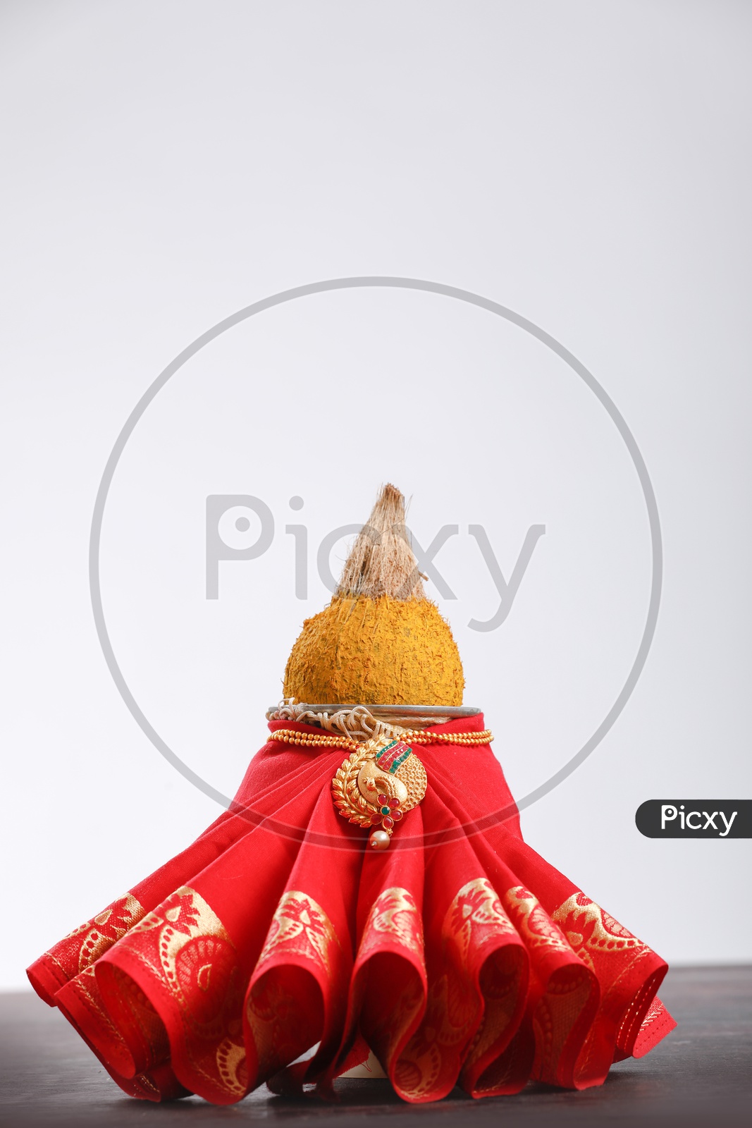 Image of Kalash For Marathi New Year Gudi Padwa With Handi Coconut ...