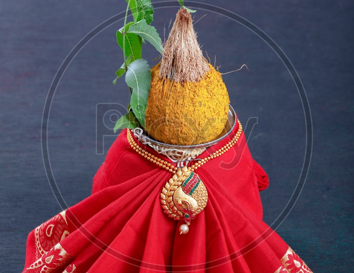 Image of Kalash For Marathi New Year Gudi Padwa With Handi Coconut ...