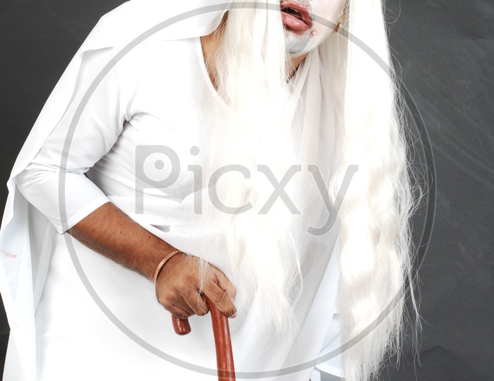 Image of Man in a Old Woman Getup for Movie-KX173179-Picxy